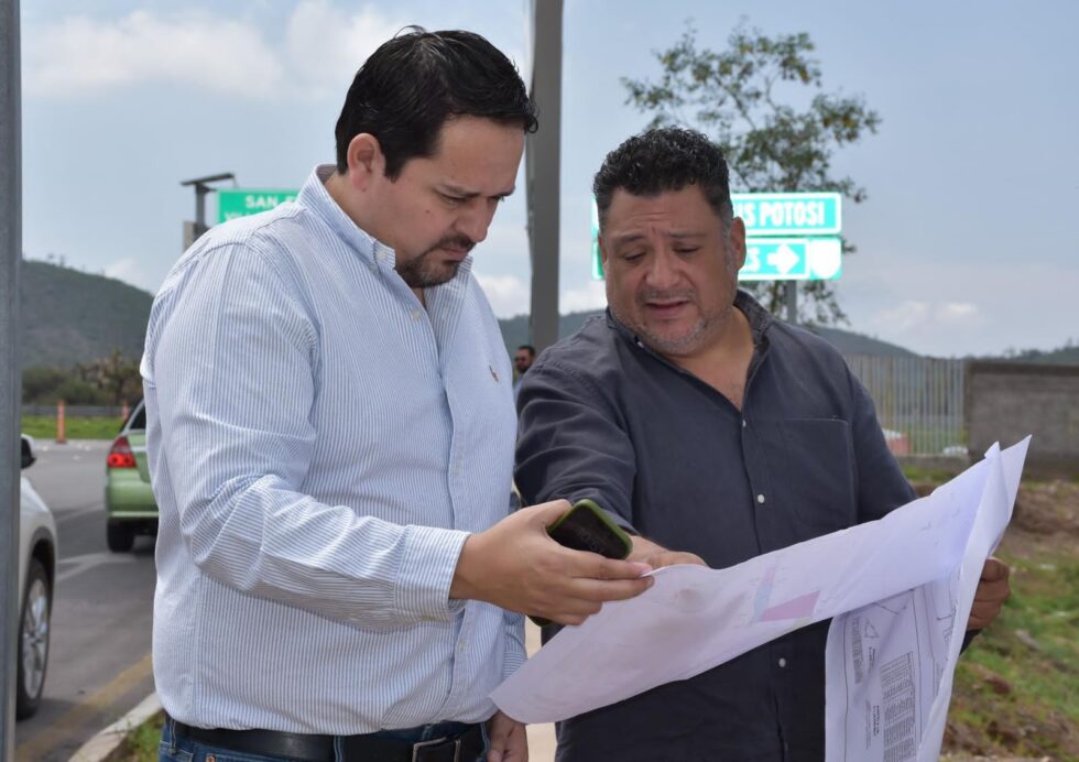 AVANZA RECONSTRUCCIÓN DEL CAMINO A TAMBACA EN TAMASOPO - Altervision